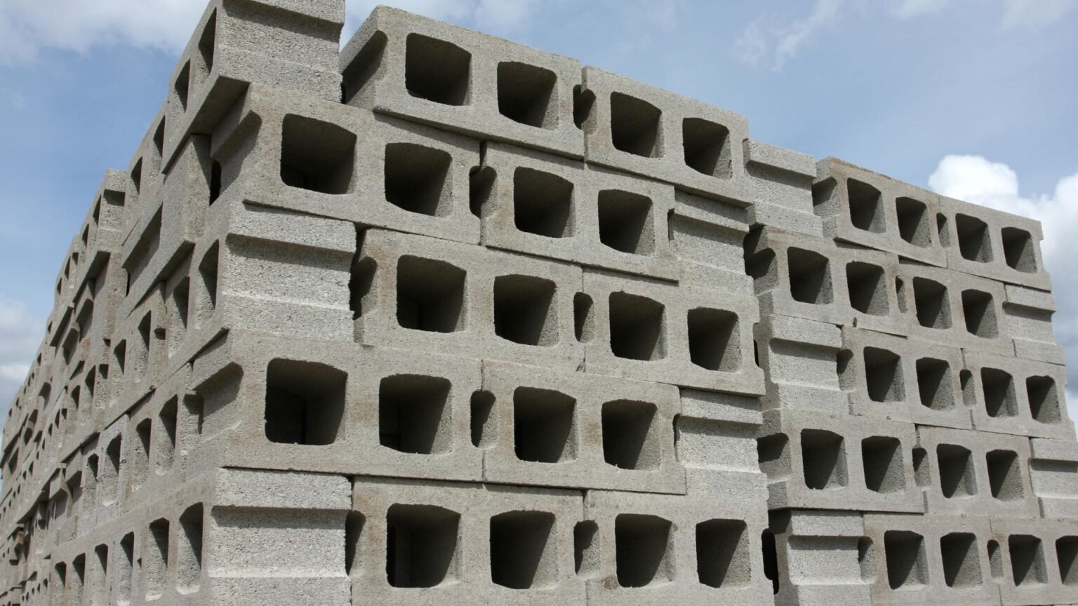 Concrete Blocks NZ: Types, Costs, And Building Tips